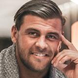 The Man behind Alex Hormozi's Sales Team with Josh Lyons